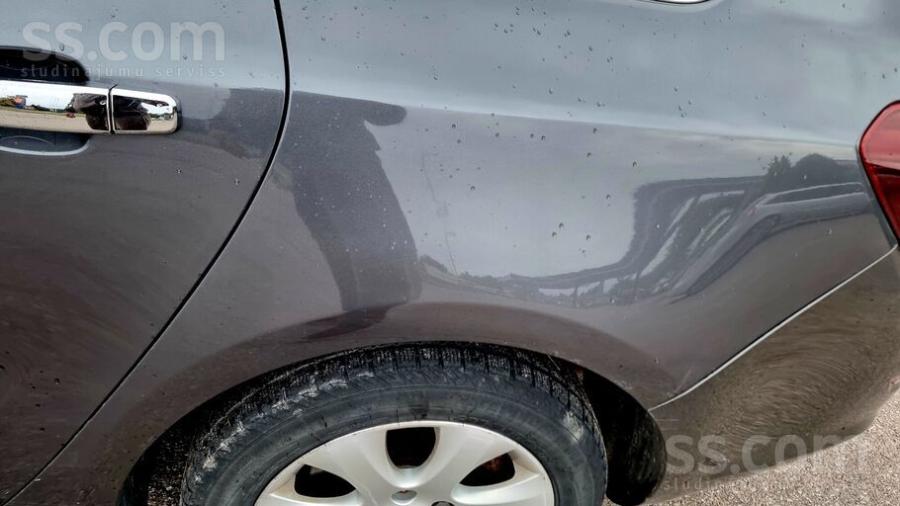 Grey Opel Astra 2011 in Cesis, with an engine capacity of 1.70 L and mileage of 501 thousand km for 1900 €, photo 14 on AUTOMOTO.COM.LV