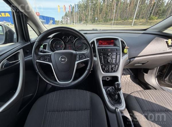 Pelēks Opel Astra 2011 Rīga, ar dzinēja tilpumu 1.70 L un nobraukumu 211 tūkst. km par 2900 €, foto 5 vietnē AUTOMOTO.COM.LV
