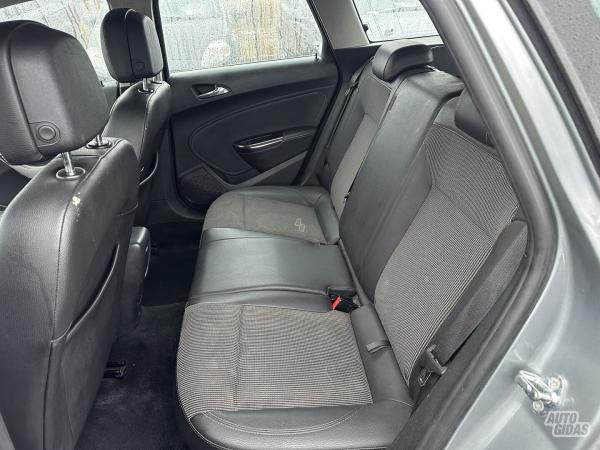 Grey Opel Astra 2012 in Giraite, with an engine capacity of 1.70 L and mileage of 220 thousand km for 2450 €, photo 11 on AUTOMOTO.COM.LV