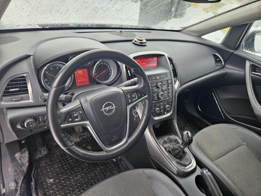 Pelēks Opel Astra 2012 Šauļi, ar dzinēja tilpumu 1.69 L un nobraukumu 255 tūkst. km par 2550 €, foto 11 vietnē AUTOMOTO.COM.LV