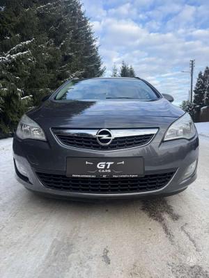 Pelēks Opel Astra 2012 Alīta, ar dzinēja tilpumu 1.40 L un nobraukumu 212 tūkst. km par 3450 €, foto 2 vietnē AUTOMOTO.COM.LV