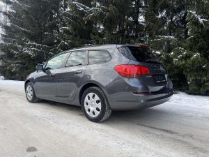 Pelēks Opel Astra 2012 Alīta, ar dzinēja tilpumu 1.40 L un nobraukumu 212 tūkst. km par 3450 €, foto 5 vietnē AUTOMOTO.COM.LV