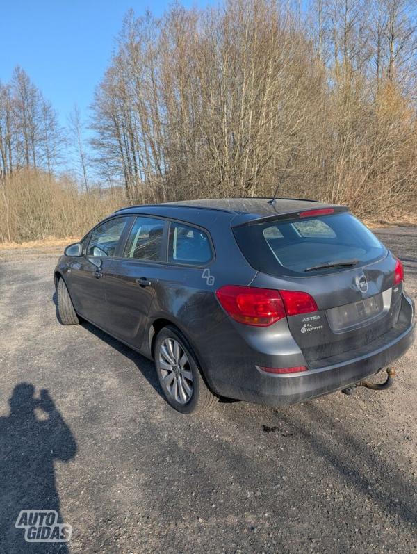 Pelēks Opel Astra 2012 Alīta, ar dzinēja tilpumu 1.70 L un nobraukumu 249 tūkst. km par 2600 €, foto 6 vietnē AUTOMOTO.COM.LV