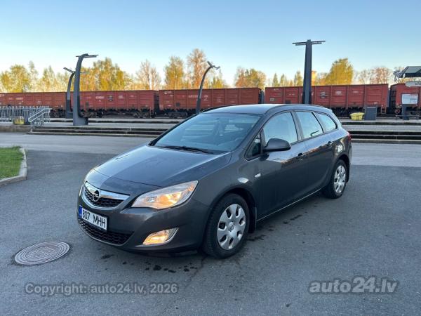 Pelēks Opel Astra 2012 Tallina, ar dzinēja tilpumu 1.60 L un nobraukumu 207 tūkst. km par 2100 €, foto 1 vietnē AUTOMOTO.COM.LV