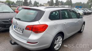 Grey Opel Astra 2012 in Riga, with an engine capacity of 1.40 L and mileage of 220 thousand km for 4000 €, photo 10 on AUTOMOTO.COM.LV