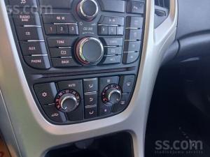 Grey Opel Astra 2012 in Riga, with an engine capacity of 1.40 L and mileage of 220 thousand km for 4000 €, photo 14 on AUTOMOTO.COM.LV
