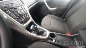 Grey Opel Astra 2012 in Riga, with an engine capacity of 1.40 L and mileage of 220 thousand km for 4000 €, photo 24 on AUTOMOTO.COM.LV