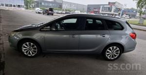 Grey Opel Astra 2012 in Riga, with an engine capacity of 1.70 L and mileage of 280 thousand km for 2500 €, photo 9 on AUTOMOTO.COM.LV