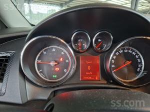 Grey Opel Astra 2012 in Riga, with an engine capacity of 1.70 L and mileage of 280 thousand km for 2500 €, photo 17 on AUTOMOTO.COM.LV