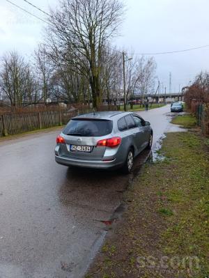 Pelēks Opel Astra 2012 Rīga, ar dzinēja tilpumu 1.70 L un nobraukumu 266 tūkst. km par 2150 €, foto 6 vietnē AUTOMOTO.COM.LV