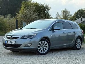 Grey Opel Astra 2012 in Jelgava, with an engine capacity of 2.00 L and mileage of 277 thousand km for 5150 €, photo  on AUTOMOTO.COM.LV