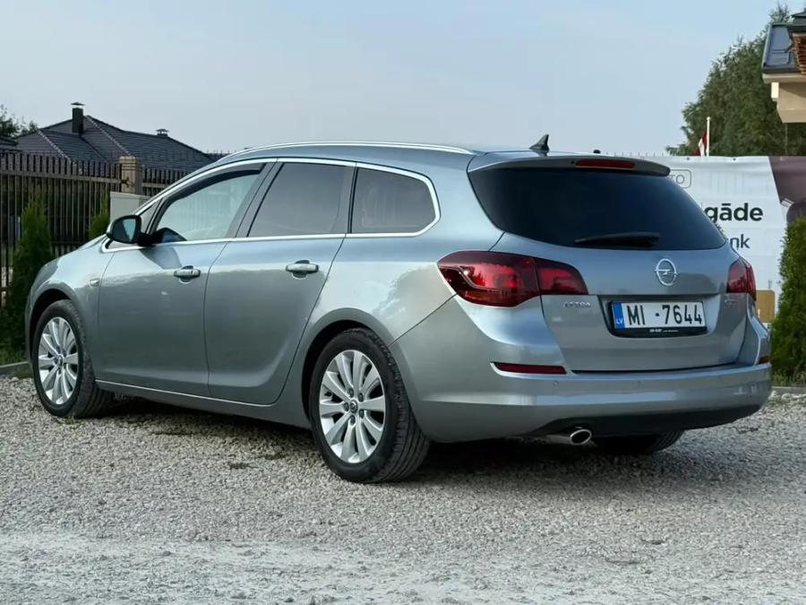 Pelēks Opel Astra 2012 Jelgava, ar dzinēja tilpumu 2.00 L un nobraukumu 277 tūkst. km par 5150 €, foto 5 vietnē AUTOMOTO.COM.LV