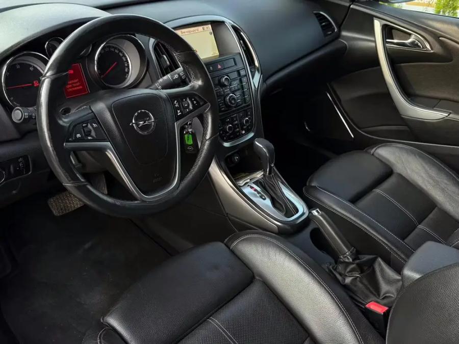 Pelēks Opel Astra 2012 Jelgava, ar dzinēja tilpumu 2.00 L un nobraukumu 277 tūkst. km par 5150 €, foto 9 vietnē AUTOMOTO.COM.LV