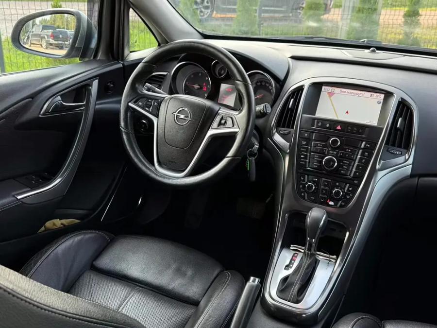 Pelēks Opel Astra 2012 Jelgava, ar dzinēja tilpumu 2.00 L un nobraukumu 277 tūkst. km par 5150 €, foto 12 vietnē AUTOMOTO.COM.LV