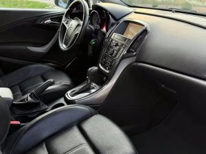 Pelēks Opel Astra 2012 Jelgava, ar dzinēja tilpumu 2.00 L un nobraukumu 277 tūkst. km par 5150 €, foto 14 vietnē AUTOMOTO.COM.LV