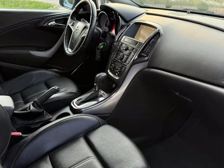 Pelēks Opel Astra 2012 Jelgava, ar dzinēja tilpumu 2.00 L un nobraukumu 277 tūkst. km par 5150 €, foto 14 vietnē AUTOMOTO.COM.LV