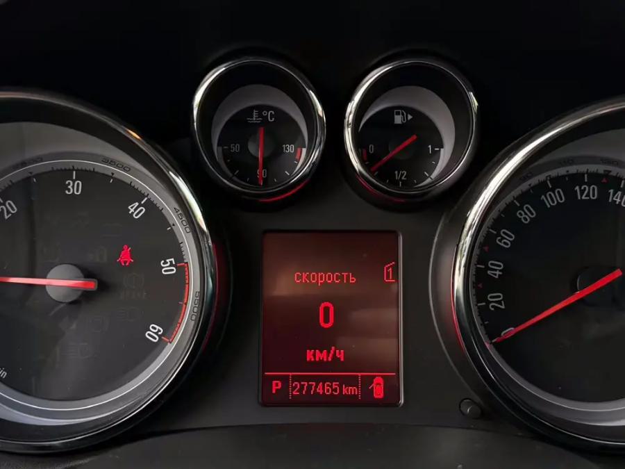 Pelēks Opel Astra 2012 Jelgava, ar dzinēja tilpumu 2.00 L un nobraukumu 277 tūkst. km par 5150 €, foto 17 vietnē AUTOMOTO.COM.LV