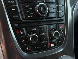 Pelēks Opel Astra 2012 Jelgava, ar dzinēja tilpumu 2.00 L un nobraukumu 277 tūkst. km par 5150 €, foto 20 vietnē AUTOMOTO.COM.LV