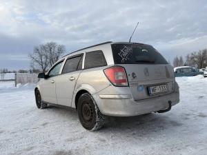 Pelēks Opel Astra 2012 Daugavpils, ar dzinēja tilpumu 1.60 L un nobraukumu 546 tūkst. km par 650 €, foto 4 vietnē AUTOMOTO.COM.LV