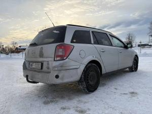 Pelēks Opel Astra 2012 Daugavpils, ar dzinēja tilpumu 1.60 L un nobraukumu 546 tūkst. km par 650 €, foto 6 vietnē AUTOMOTO.COM.LV