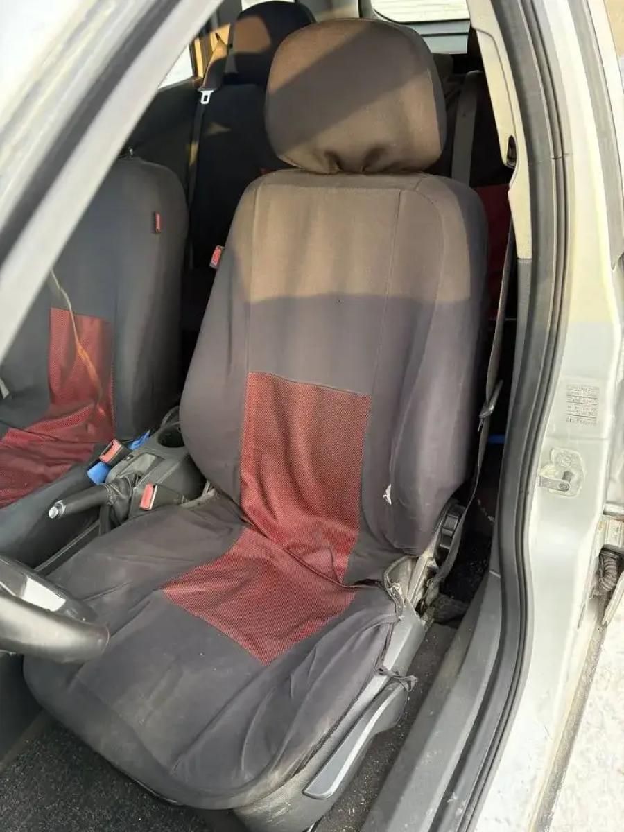 Pelēks Opel Astra 2012 Daugavpils, ar dzinēja tilpumu 1.60 L un nobraukumu 546 tūkst. km par 650 €, foto 17 vietnē AUTOMOTO.COM.LV