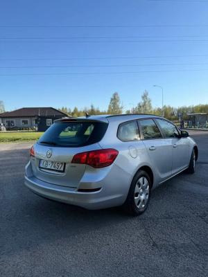 Pelēks Opel Astra 2012 Rīga, ar dzinēja tilpumu 1.70 L un nobraukumu 270 tūkst. km par 2900 €, foto 8 vietnē AUTOMOTO.COM.LV