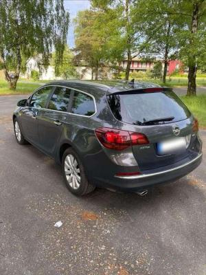 Pelēks Opel Astra 2012 Klaipėda, ar dzinēja tilpumu 1.96 L un nobraukumu 285 tūkst. km par 2850 €, foto 5 vietnē AUTOMOTO.COM.LV