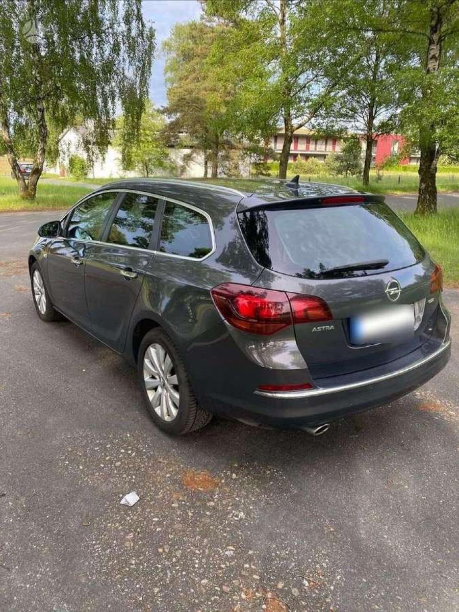 Pelēks Opel Astra 2012 Klaipėda, ar dzinēja tilpumu 1.96 L un nobraukumu 285 tūkst. km par 2850 €, foto 5 vietnē AUTOMOTO.COM.LV