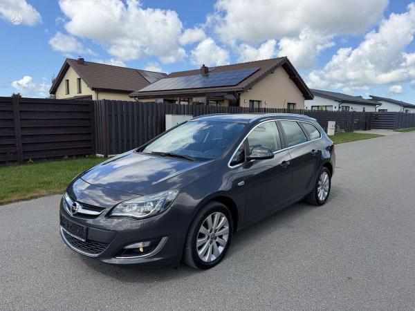 Grey Opel Astra 2012 in Klaipeda, with an engine capacity of 1.96 L and mileage of 320 thousand km for 2750 €, photo 1 on AUTOMOTO.COM.LV