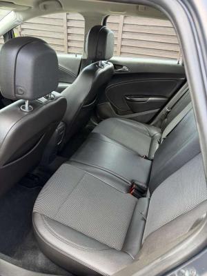 Grey Opel Astra 2012 in Klaipeda, with an engine capacity of 1.96 L and mileage of 320 thousand km for 2750 €, photo 13 on AUTOMOTO.COM.LV