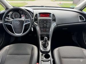 Grey Opel Astra 2012 in Klaipeda, with an engine capacity of 1.96 L and mileage of 320 thousand km for 2750 €, photo 14 on AUTOMOTO.COM.LV