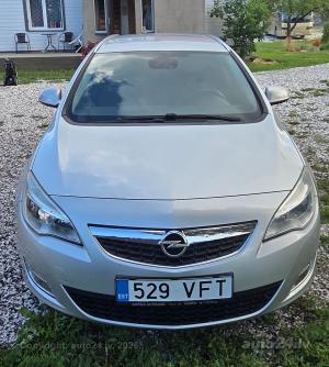 Pelēks Opel Astra 2012 Tallina, ar dzinēja tilpumu 1.20 L un nobraukumu 258 tūkst. km par 2800 €, foto  vietnē AUTOMOTO.COM.LV