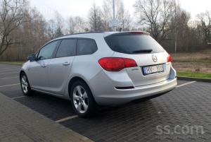 Grey Opel Astra 2012 in Liepaja, with an engine capacity of 1.70 L and mileage of 416 thousand km for 3000 €, photo  on AUTOMOTO.COM.LV