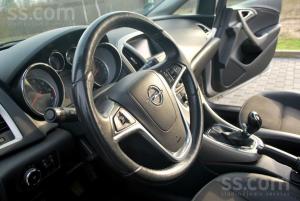 Grey Opel Astra 2012 in Liepaja, with an engine capacity of 1.70 L and mileage of 416 thousand km for 3000 €, photo 13 on AUTOMOTO.COM.LV