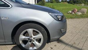 Pelēks Opel Astra 2012 Panevēža, ar dzinēja tilpumu 1.36 L un nobraukumu 183 tūkst. km par 2500 €, foto 11 vietnē AUTOMOTO.COM.LV