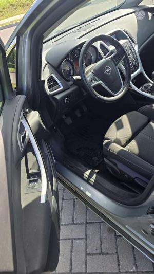 Pelēks Opel Astra 2012 Panevēža, ar dzinēja tilpumu 1.36 L un nobraukumu 183 tūkst. km par 2500 €, foto 12 vietnē AUTOMOTO.COM.LV
