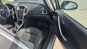 Pelēks Opel Astra 2012 Panevēža, ar dzinēja tilpumu 1.36 L un nobraukumu 183 tūkst. km par 2500 €, foto 18 vietnē AUTOMOTO.COM.LV