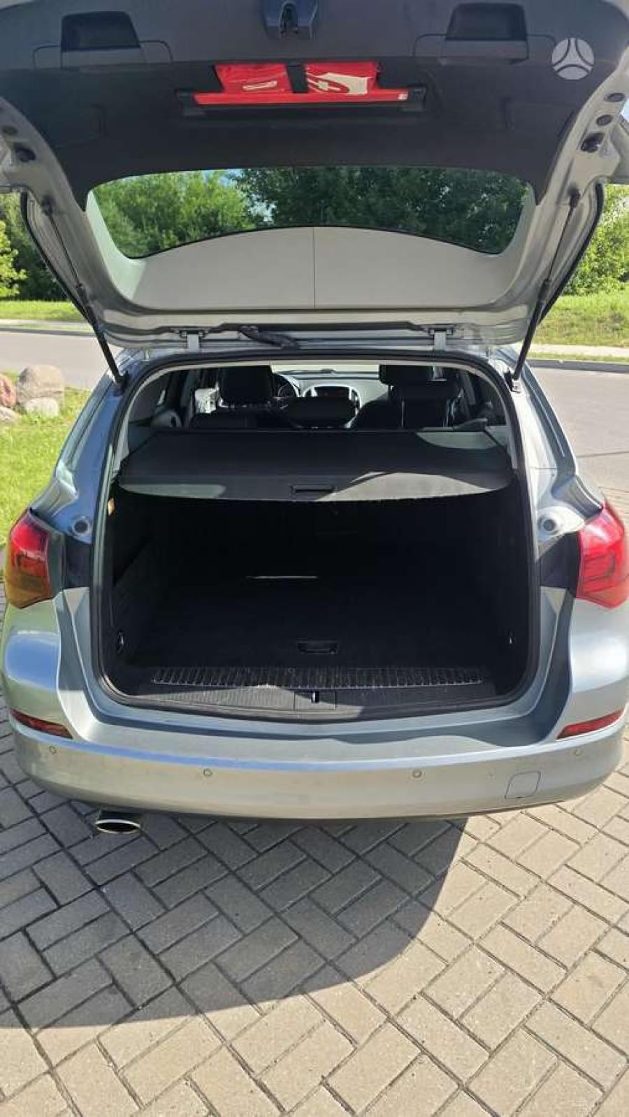 Pelēks Opel Astra 2012 Panevēža, ar dzinēja tilpumu 1.36 L un nobraukumu 183 tūkst. km par 2500 €, foto 22 vietnē AUTOMOTO.COM.LV