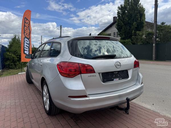Pelēks Opel Astra 2012 Kauņa, ar dzinēja tilpumu 1.70 L un nobraukumu 258 tūkst. km par 2699 €, foto 4 vietnē AUTOMOTO.COM.LV
