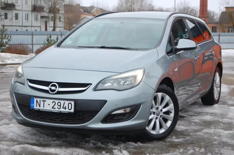 Pelēks Opel Astra 2012 Jēkabpils, ar dzinēja tilpumu 1.70 L un nobraukumu 235 tūkst. km par 5600 €, foto 1 vietnē AUTOMOTO.COM.LV