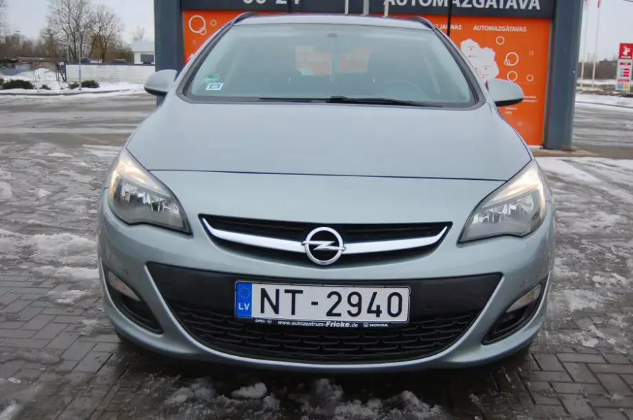Pelēks Opel Astra 2012 Jēkabpils, ar dzinēja tilpumu 1.70 L un nobraukumu 235 tūkst. km par 5600 €, foto 5 vietnē AUTOMOTO.COM.LV