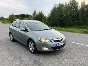 Pelēks Opel Astra 2012 Rīga, ar dzinēja tilpumu 1.70 L un nobraukumu 217 tūkst. km par 3600 €, foto 3 vietnē AUTOMOTO.COM.LV
