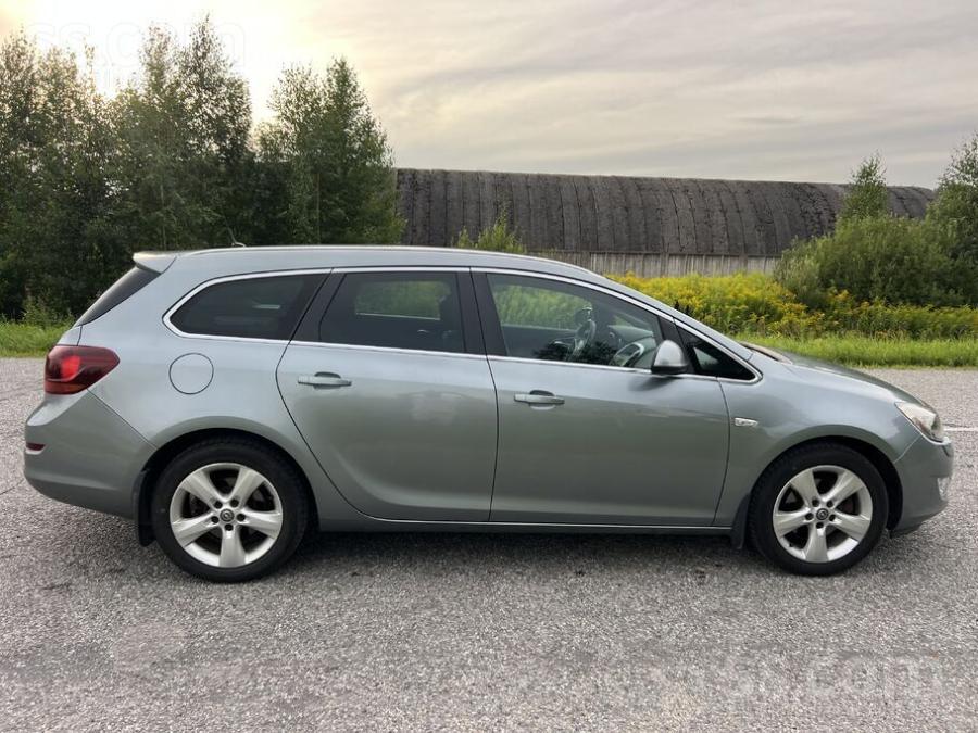 Pelēks Opel Astra 2012 Rīga, ar dzinēja tilpumu 1.70 L un nobraukumu 217 tūkst. km par 3600 €, foto 6 vietnē AUTOMOTO.COM.LV