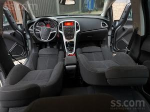 Pelēks Opel Astra 2012 Rīga, ar dzinēja tilpumu 1.70 L un nobraukumu 217 tūkst. km par 3600 €, foto 11 vietnē AUTOMOTO.COM.LV