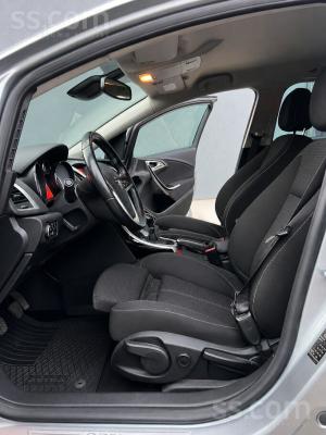 Pelēks Opel Astra 2012 Rīga, ar dzinēja tilpumu 1.70 L un nobraukumu 217 tūkst. km par 3600 €, foto 13 vietnē AUTOMOTO.COM.LV