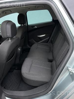 Pelēks Opel Astra 2012 Rīga, ar dzinēja tilpumu 1.70 L un nobraukumu 217 tūkst. km par 3600 €, foto 14 vietnē AUTOMOTO.COM.LV