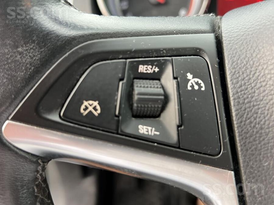 Pelēks Opel Astra 2012 Rīga, ar dzinēja tilpumu 1.70 L un nobraukumu 217 tūkst. km par 3600 €, foto 19 vietnē AUTOMOTO.COM.LV