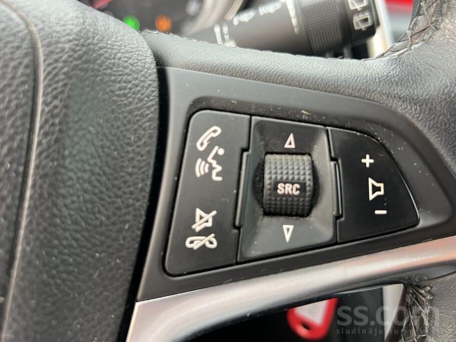 Pelēks Opel Astra 2012 Rīga, ar dzinēja tilpumu 1.70 L un nobraukumu 217 tūkst. km par 3600 €, foto 20 vietnē AUTOMOTO.COM.LV