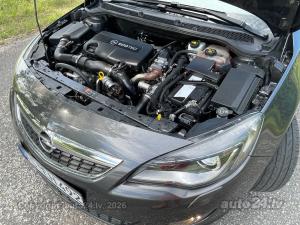 Grey Opel Astra 2012 in Tartu, with an engine capacity of 1.70 L and mileage of 245 thousand km for 4390 €, photo 12 on AUTOMOTO.COM.LV