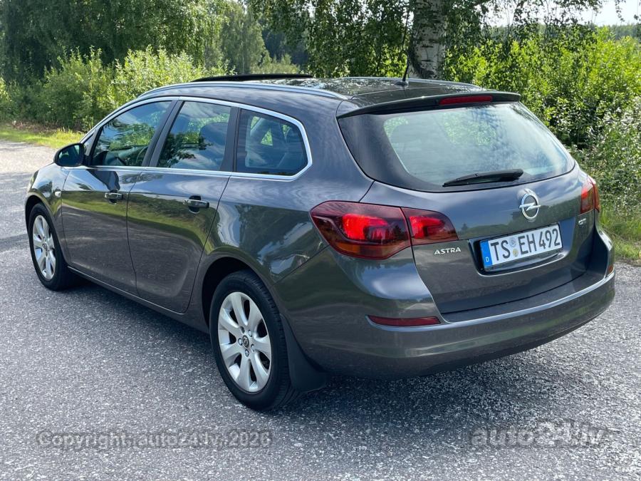 Grey Opel Astra 2012 in Tartu, with an engine capacity of 1.70 L and mileage of 245 thousand km for 4390 €, photo 14 on AUTOMOTO.COM.LV